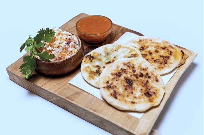 Pupusas, el ritual dominical de la gastronomía salvadoreña – Bayano digital
